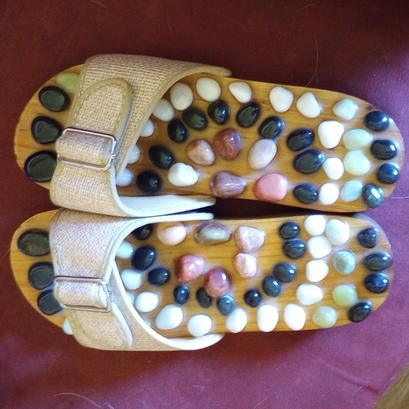 unmarked | Shoes | Acupressure Pebble Sandals Super Weird But Also ...